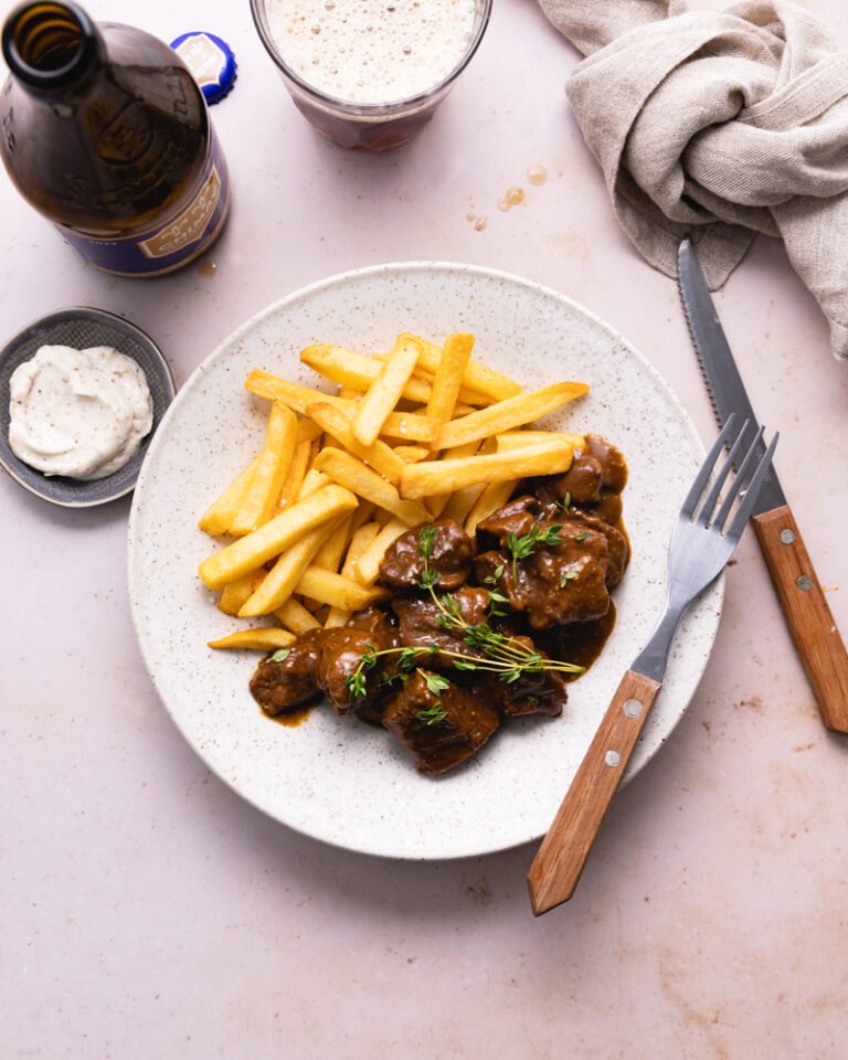 Carbonade Flamande : Recette Traditionnelle et Réconfortante | hellonélo