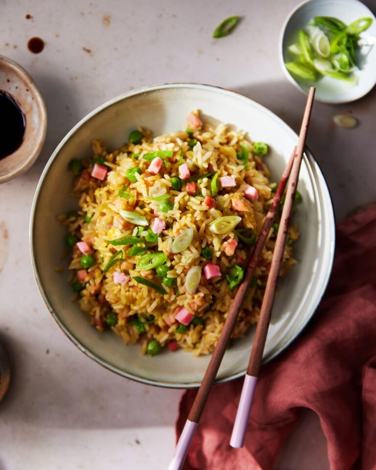 Recette Authentique du Riz Cantonais Maison en 15 minutes | hellonélo